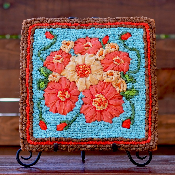 color-crazy-Spring-Bouquet-panel-locker-hooking-kit - Color Crazy